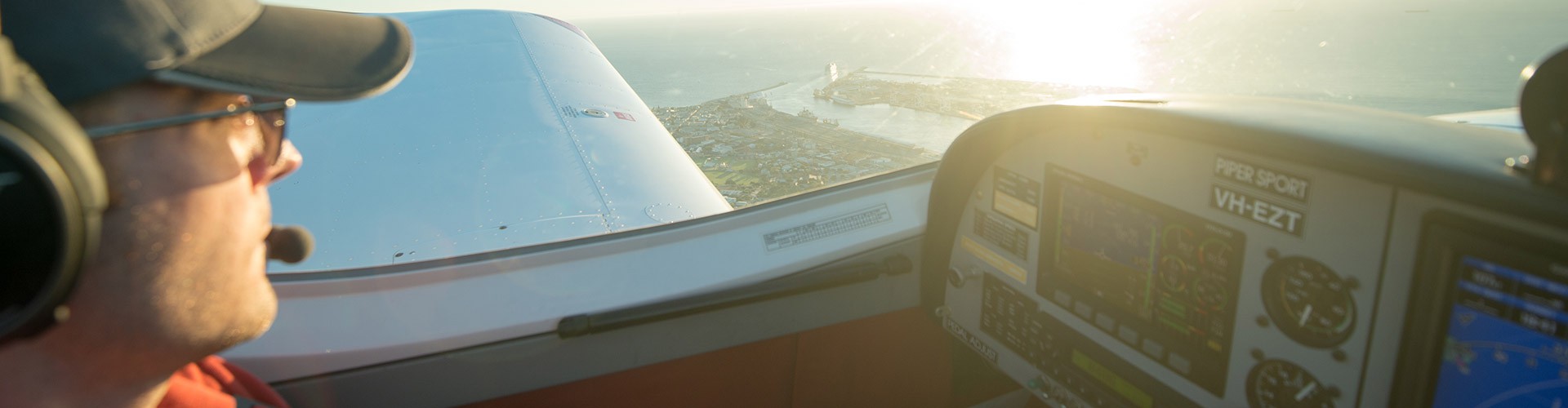 frem-freemantly-golf-course-victor-65-university-flying-club-jandakot ...